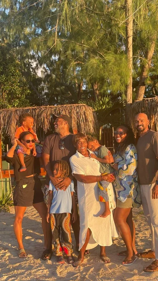 Make a reservation — Treehouse Beach Club