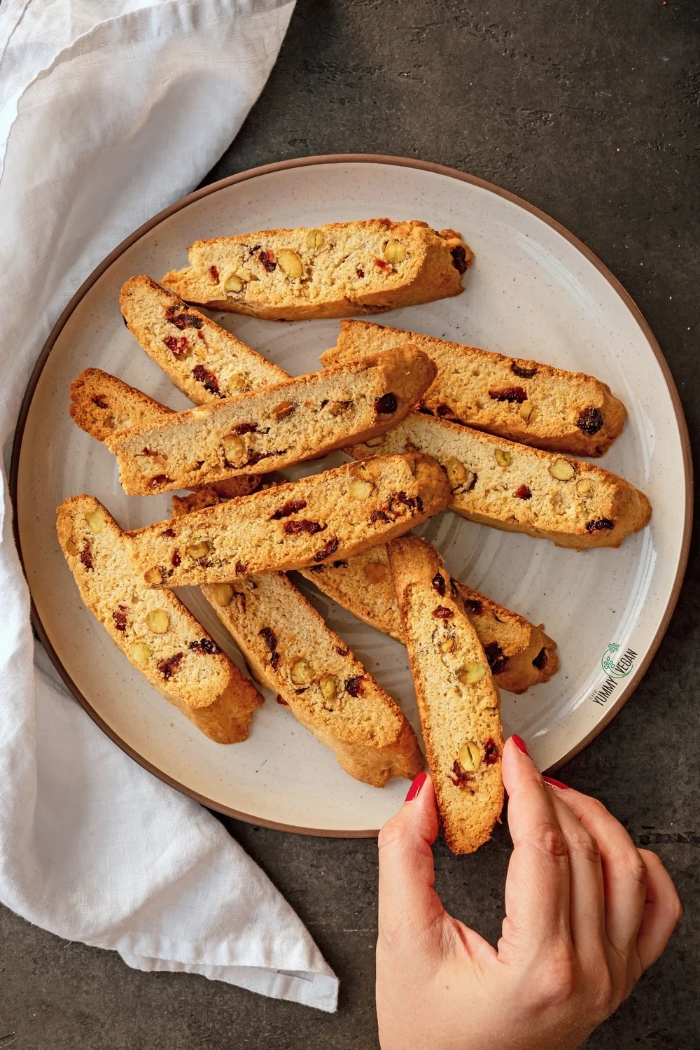 Biscotti w/ Pistachios & Cranberries — The Yummy Vegan