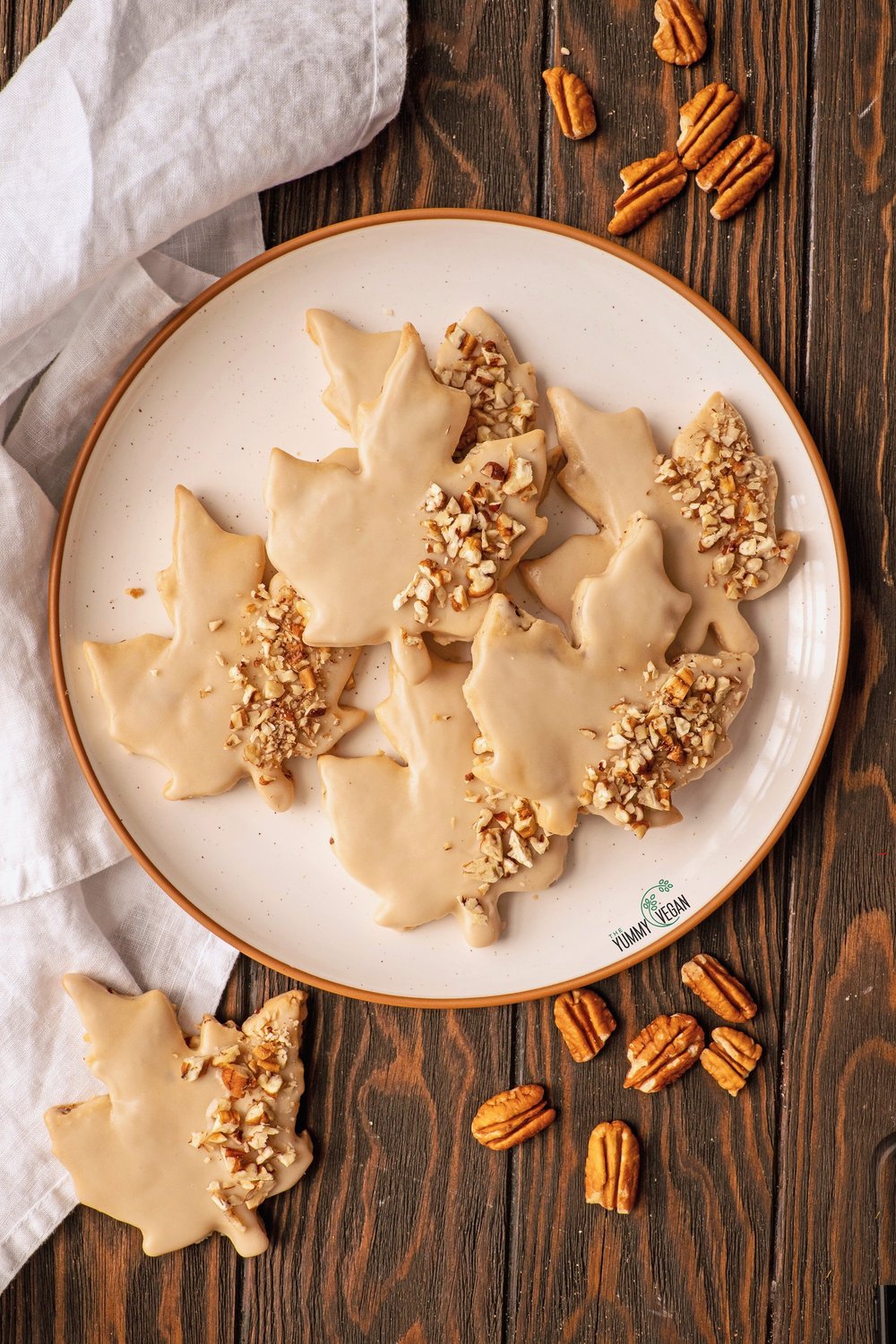 Maple Pecan Shortbread Cookies — The Yummy Vegan