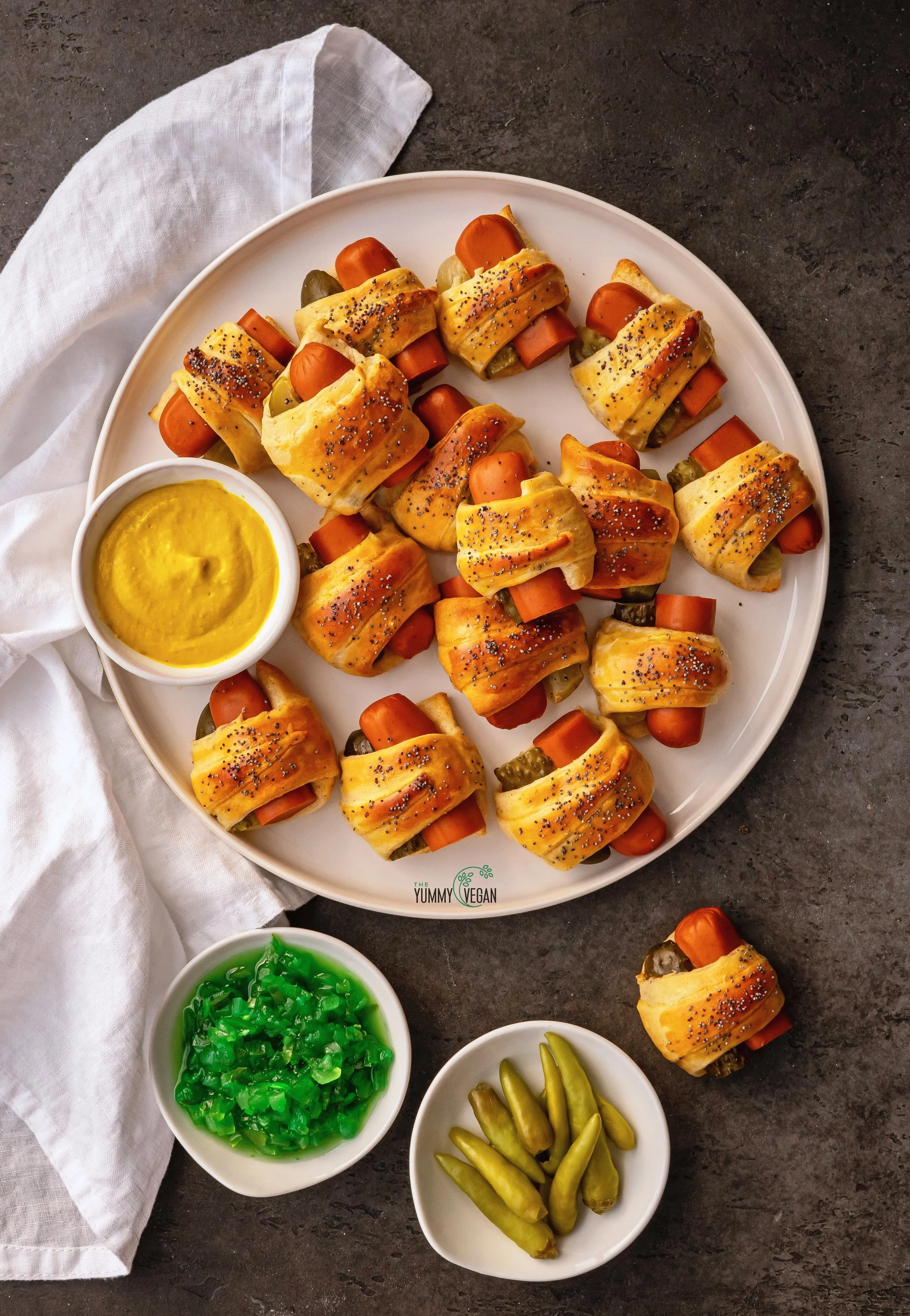 Chicago style mini hot dog bites — The Yummy Vegan