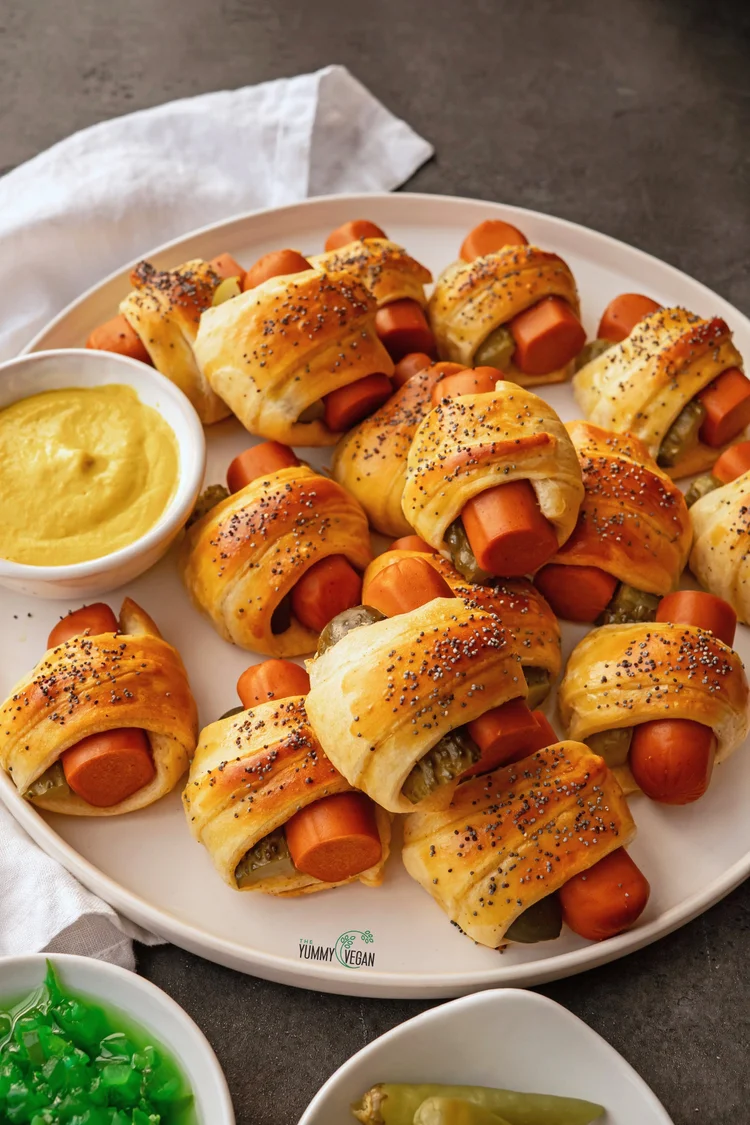 Chicago style mini hot dog bites — The Yummy Vegan