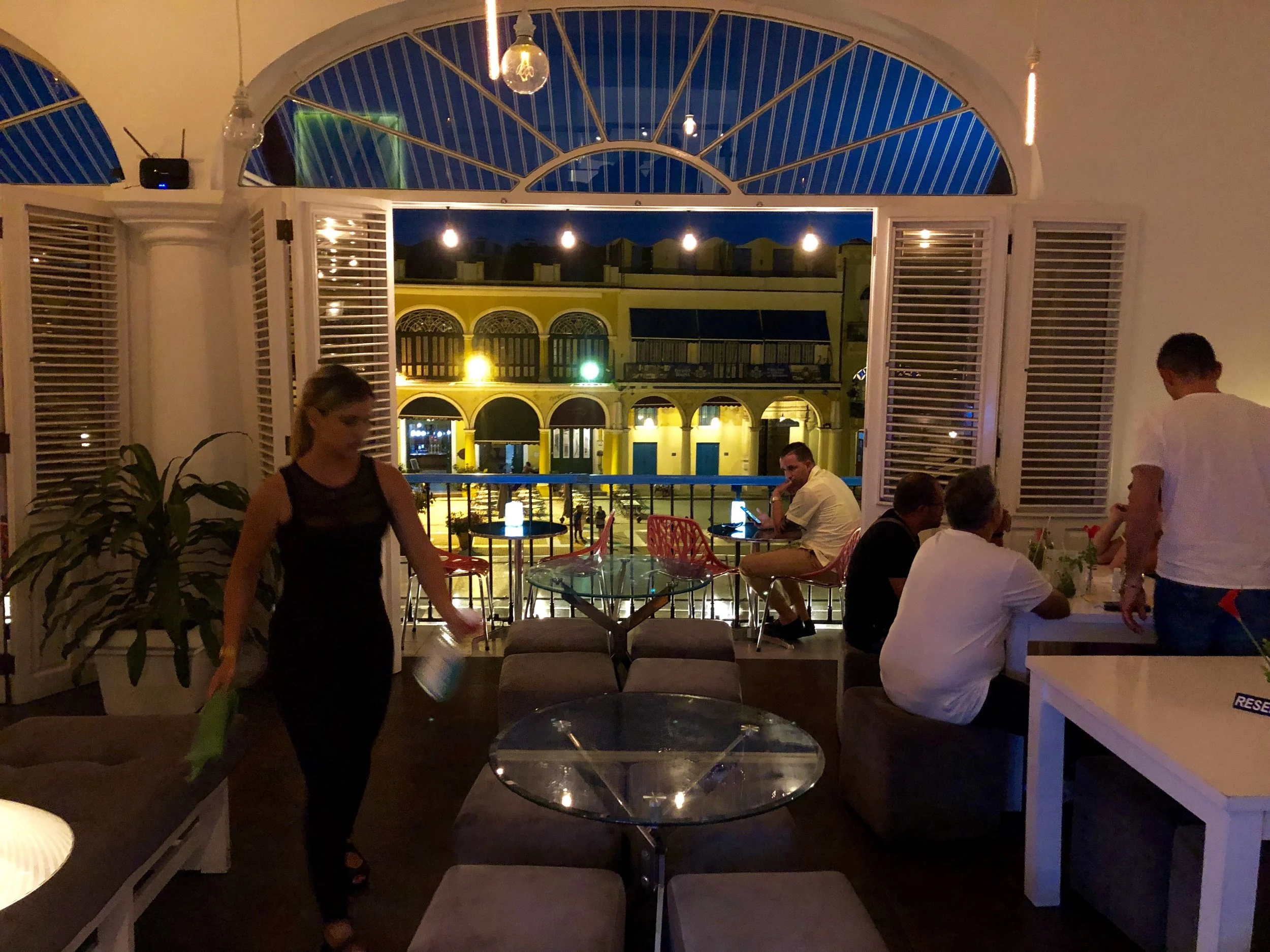 Where to Drink Alone in Havana — A Girl's Guide to Drinking Alone