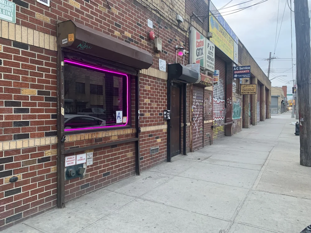 Jupiter Disco — A Girl's Guide to Drinking Alone