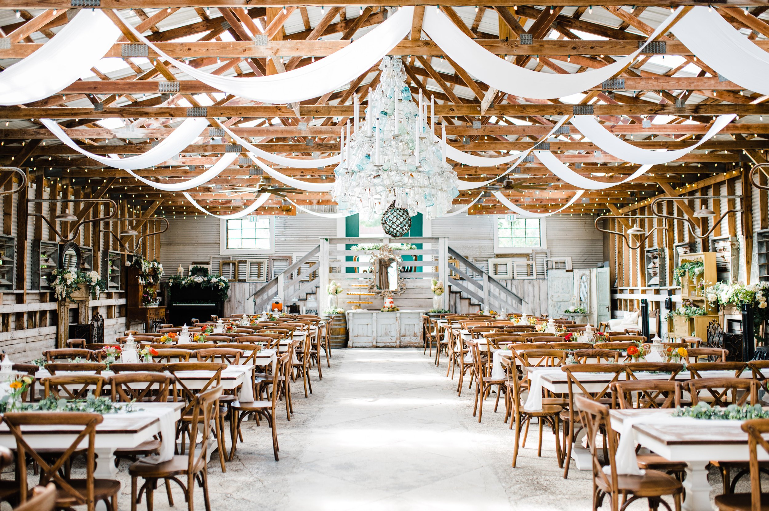 Outdoor Barn Wedding Venues