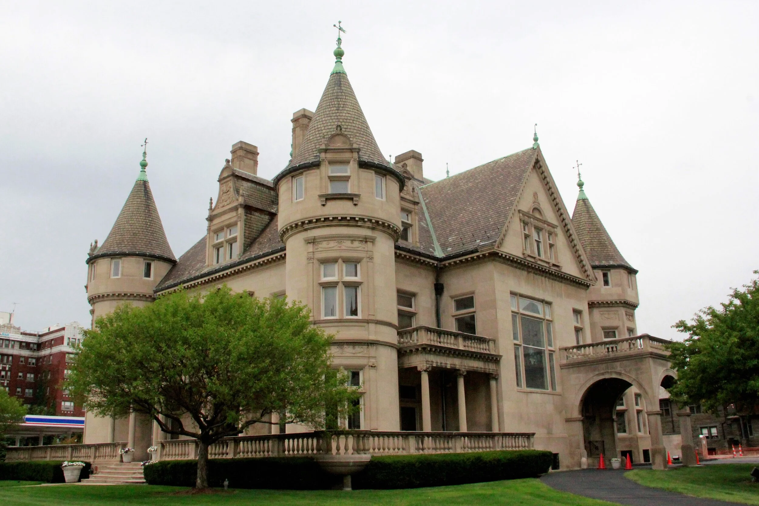 Cultural Center Tour - Preservation Detroit