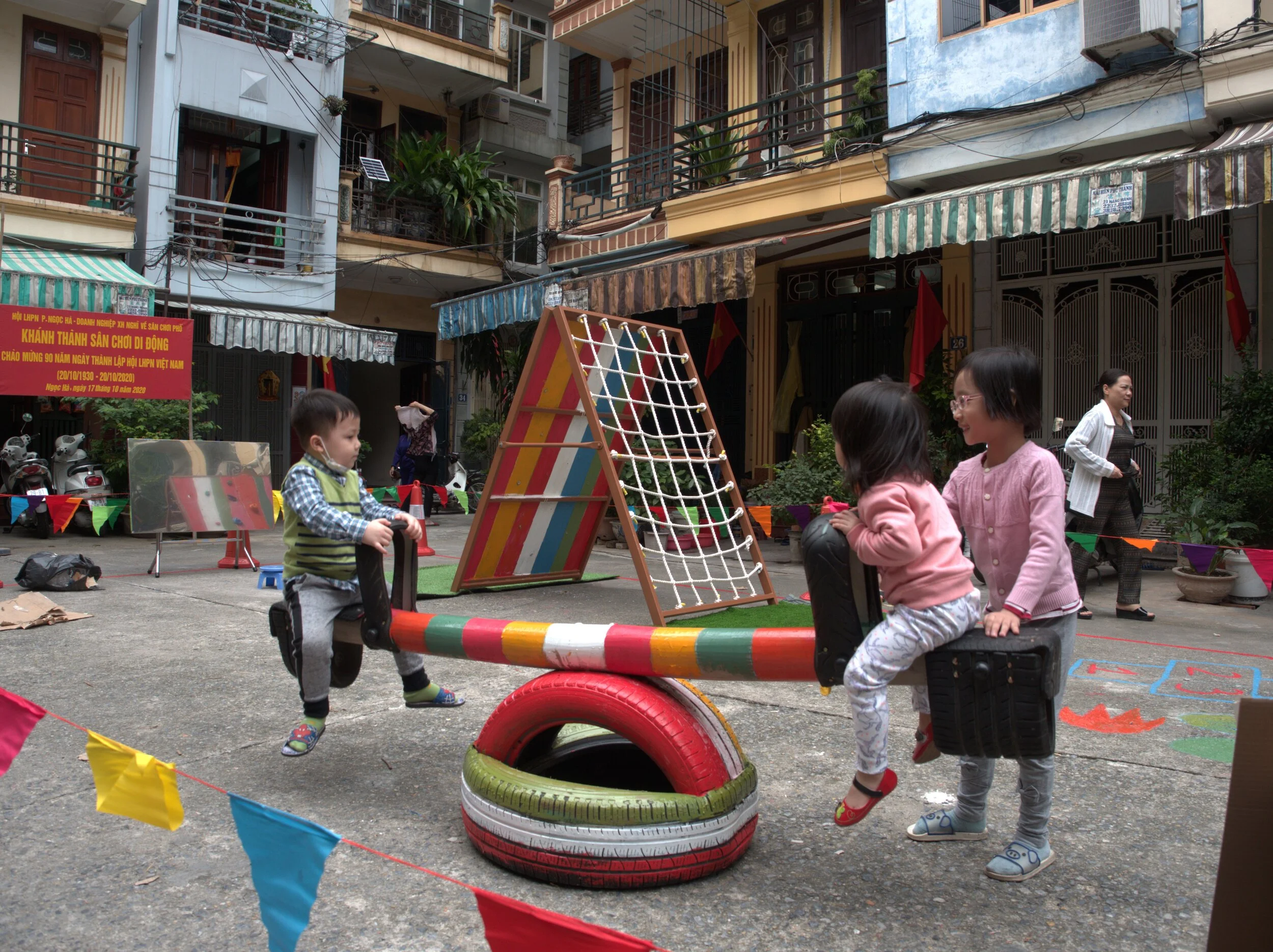 Pop-Up Playgrounds for Kids in Hanoi — Block by Block