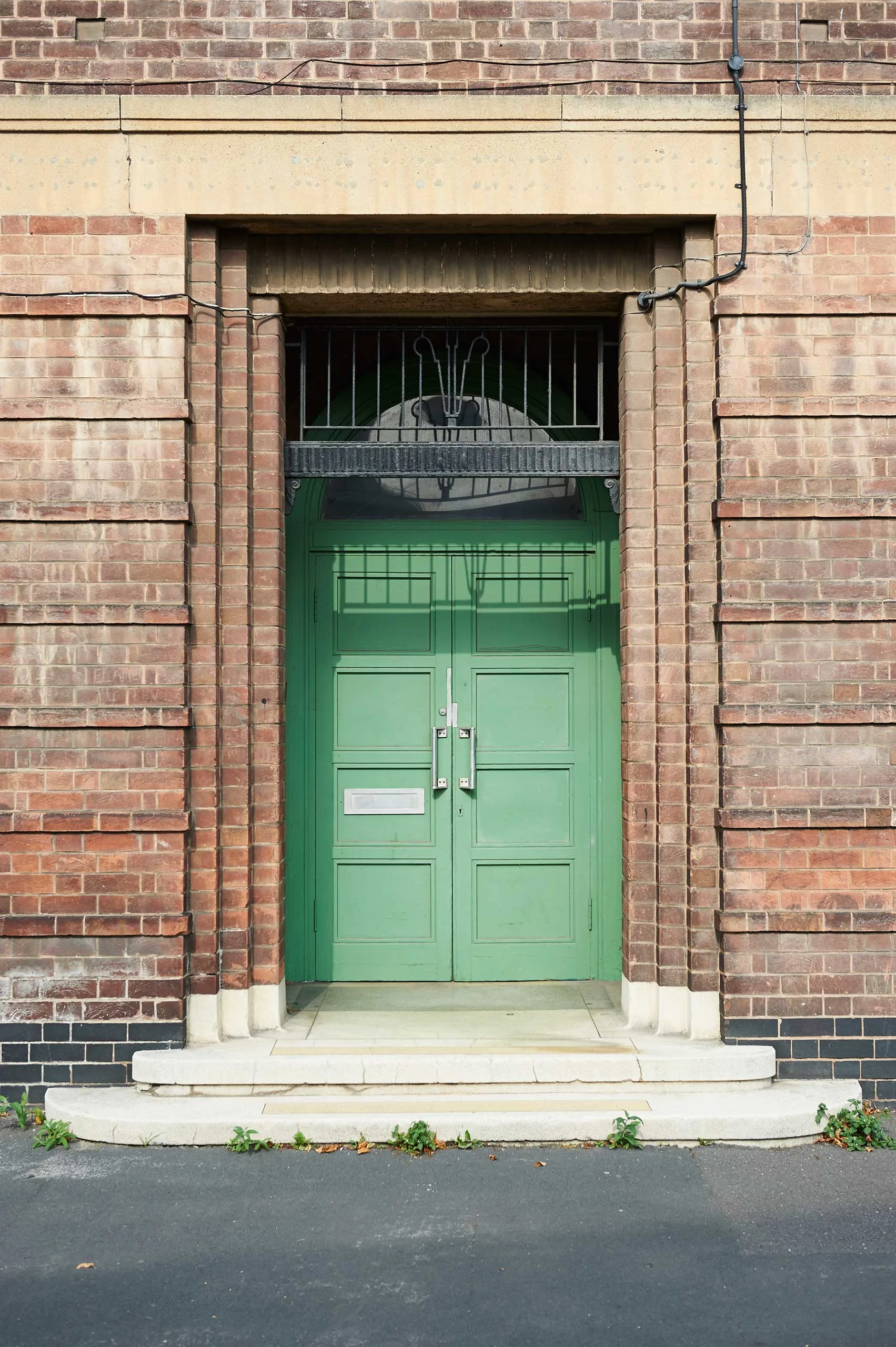 Photo Documentary – The art deco details of Mundella — Meadows Green