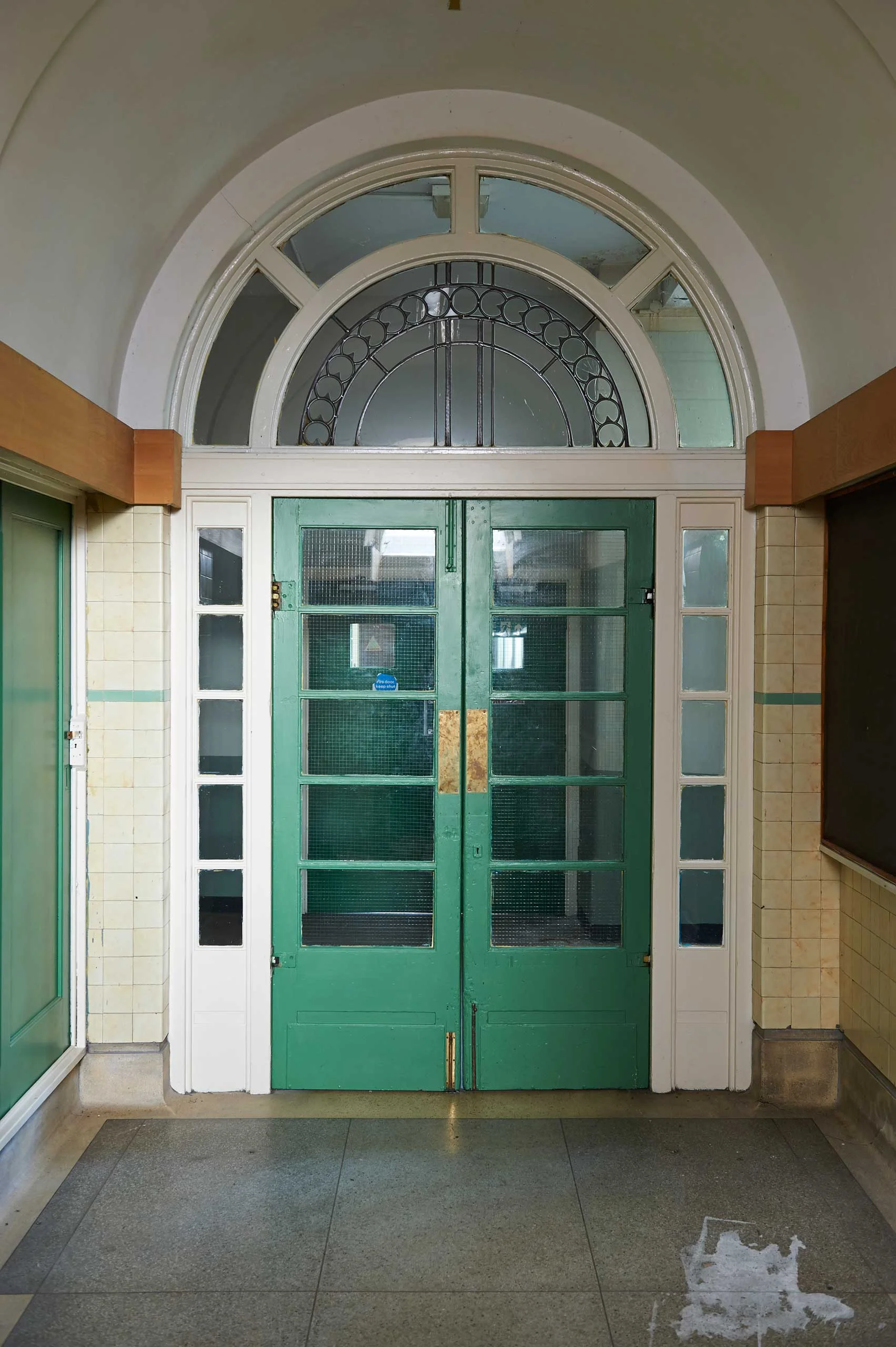 Photo Documentary – The art deco details of Mundella — Meadows Green