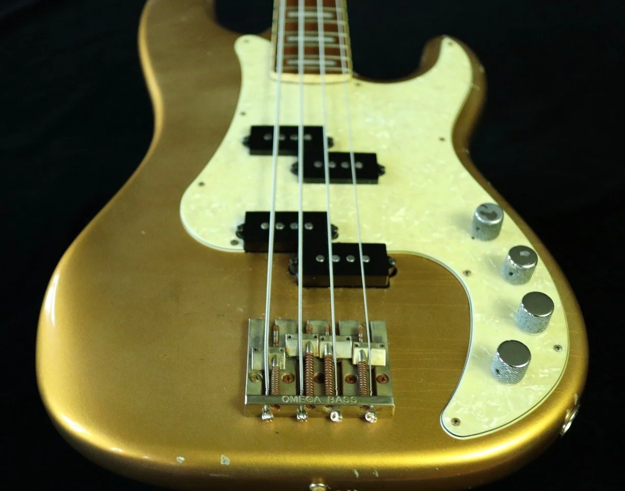 Gold Prezz Double P — Hot Wire Bass