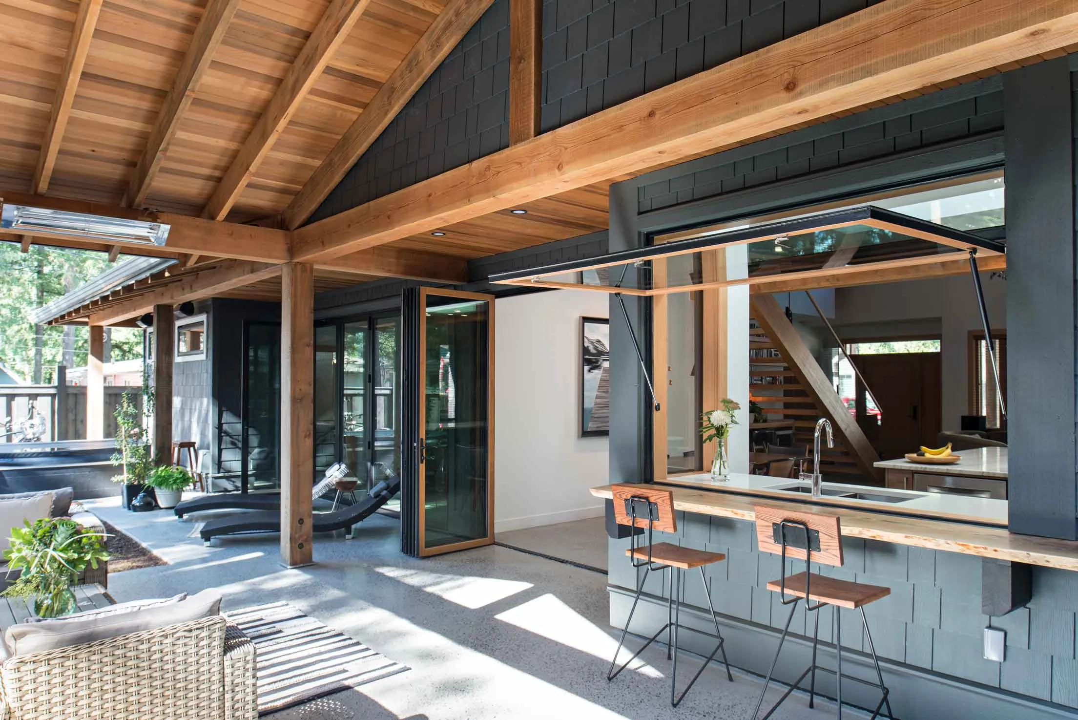 Expanse Pass Through Window System