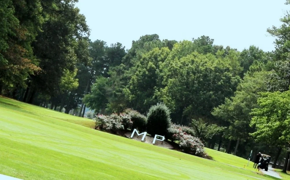 Mulligan's Pointe