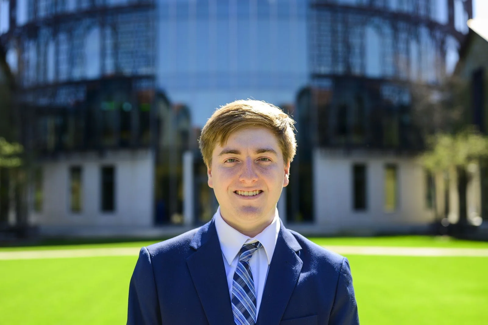Executives — ΑΚΨ