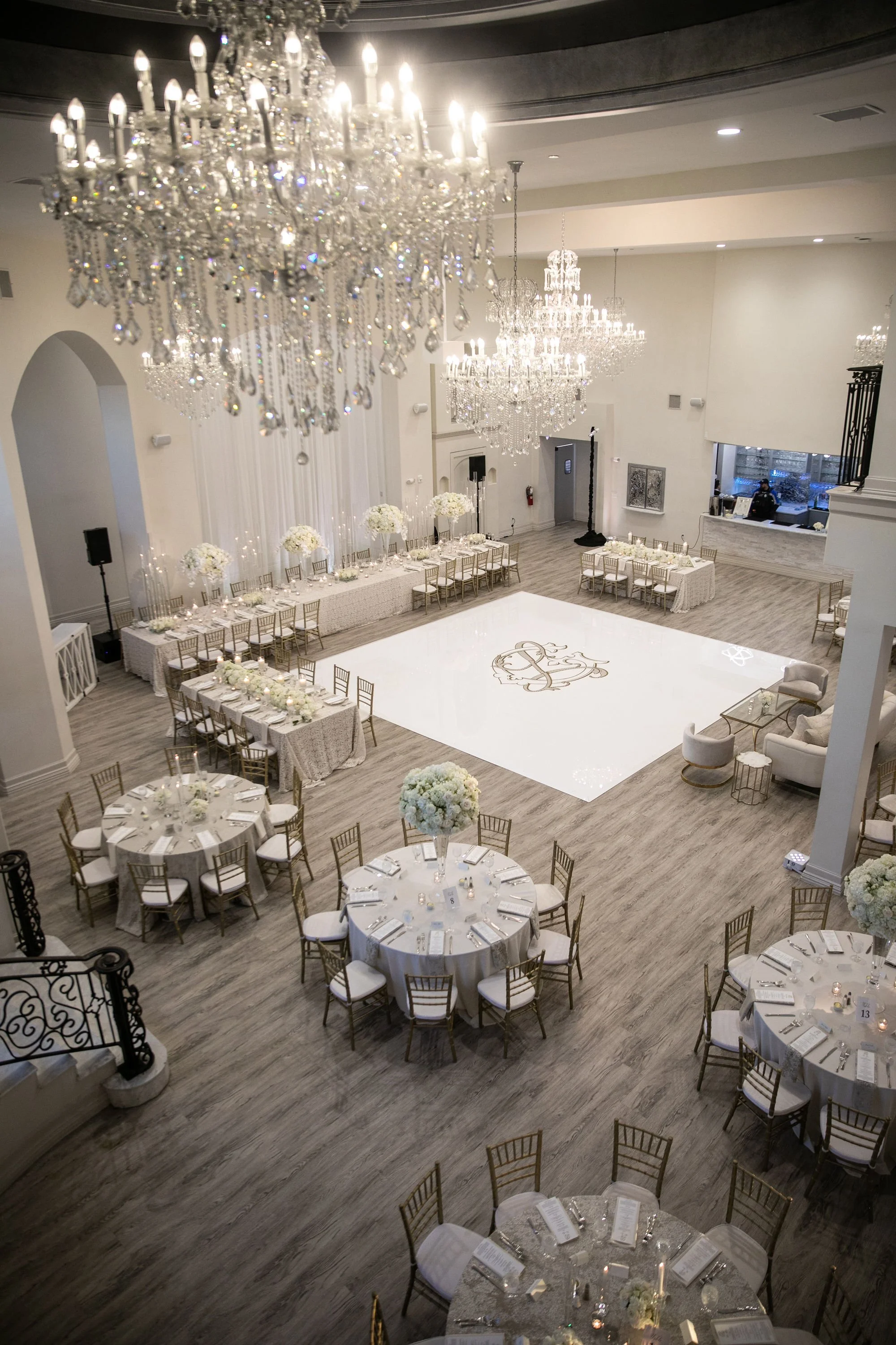 10 Reasons Couples Fall in Love with Knotting Hill Place