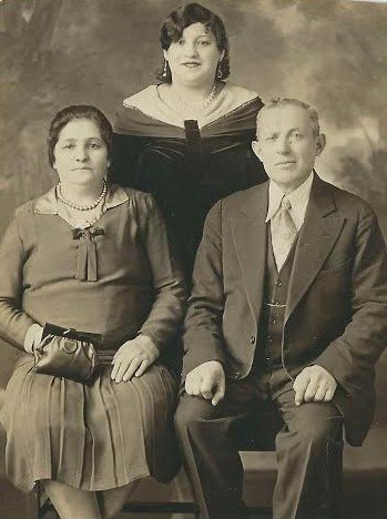 THE LEGACY OF THE SIX WEINERMAN SISTERS — Sharon Mark Cohen