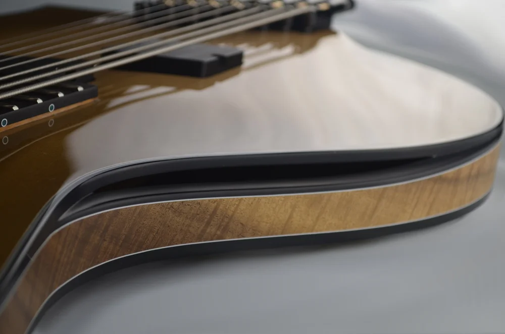 LHT Guitars -NL-8: headless, multi scale, 8 string hybrid guitar