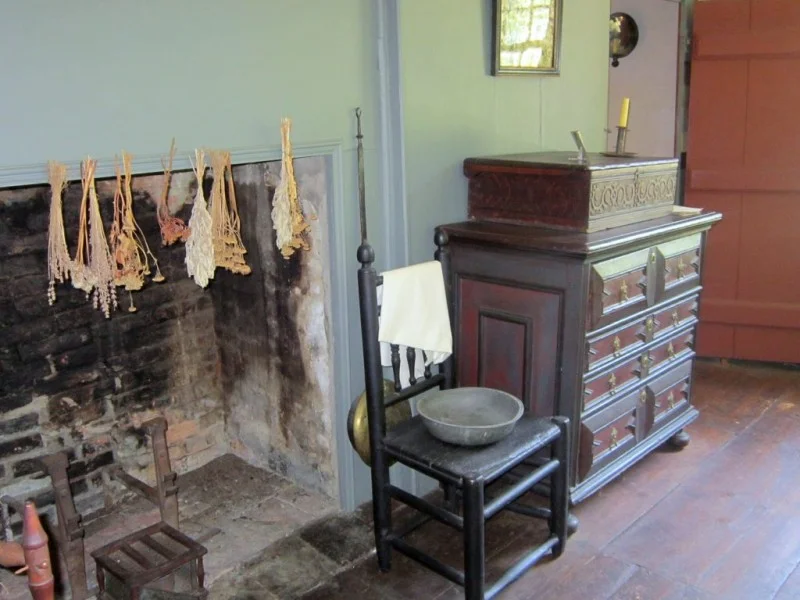 PARSON BARNARD HOUSE & BARN — North Andover Historical Society