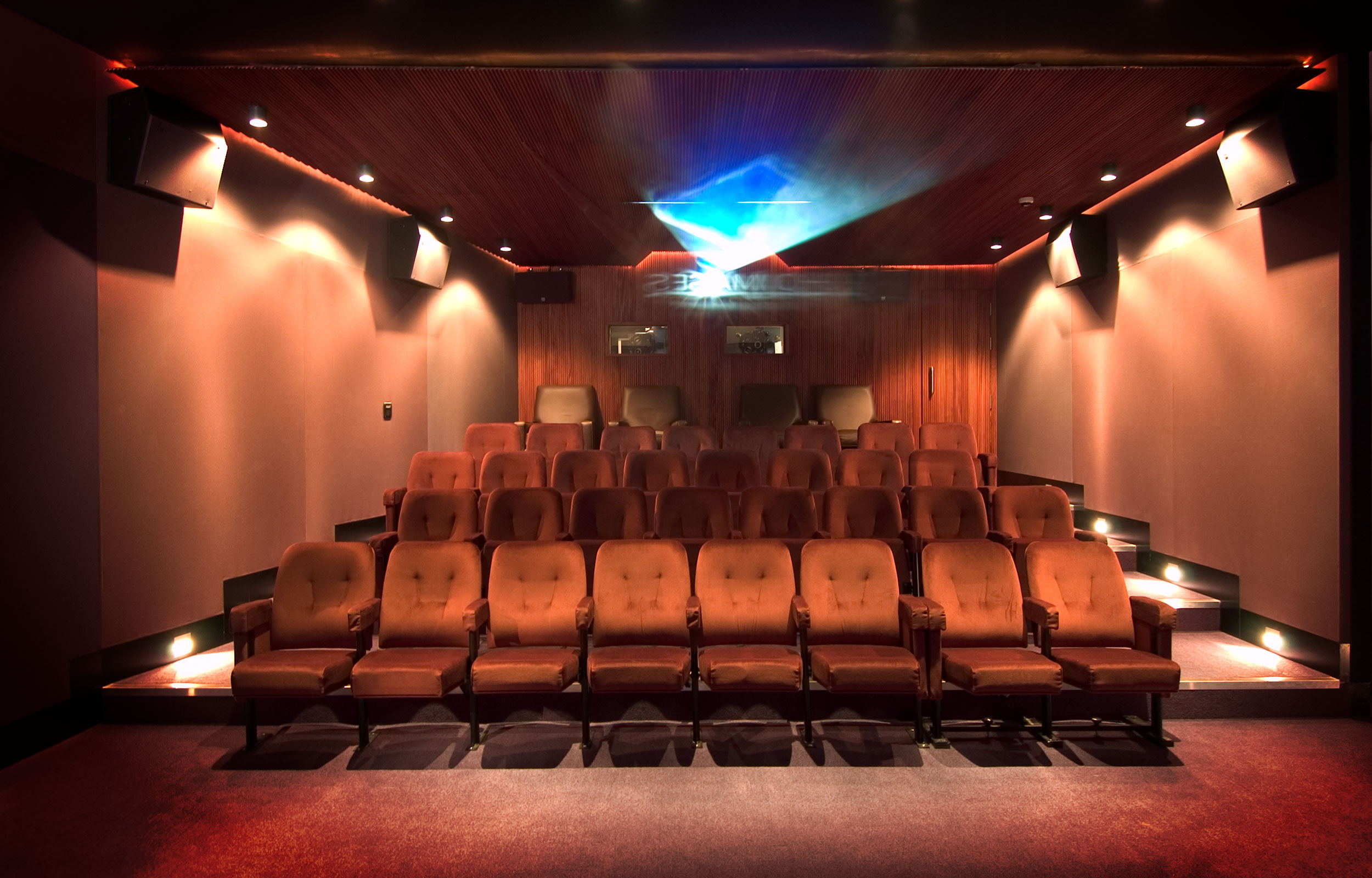 Soho cinema — Modernarc