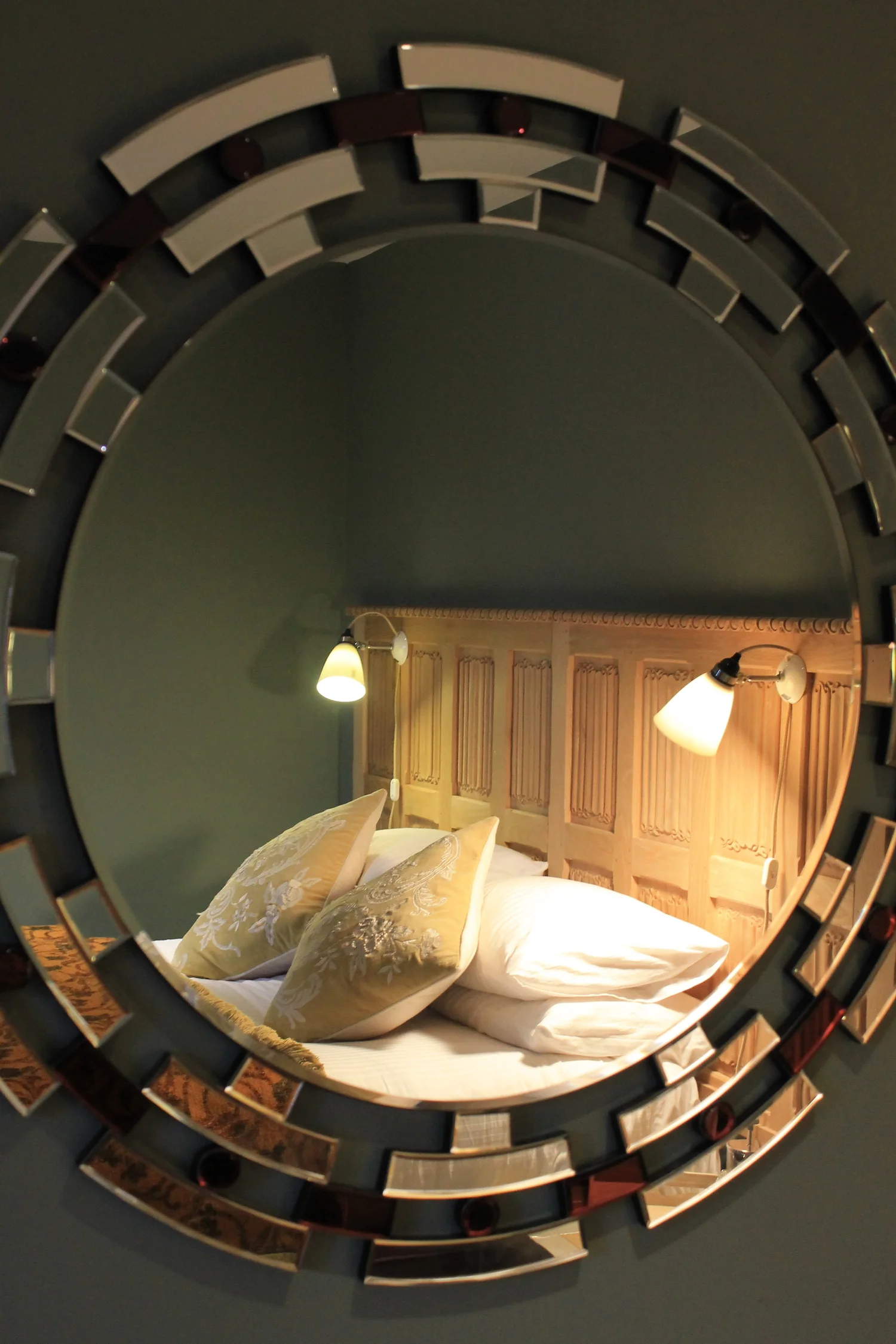 OUR ROOMS — The Lodge at Hemingford Grey House