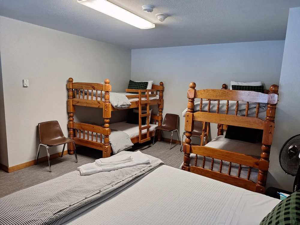 LODGINGS — Cedar Springs