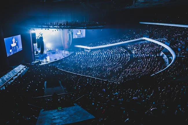 Con dos fechas agotadas en el Auditorio Nacional, Yuridia deslumbra en el arranque de su gira Pa ...