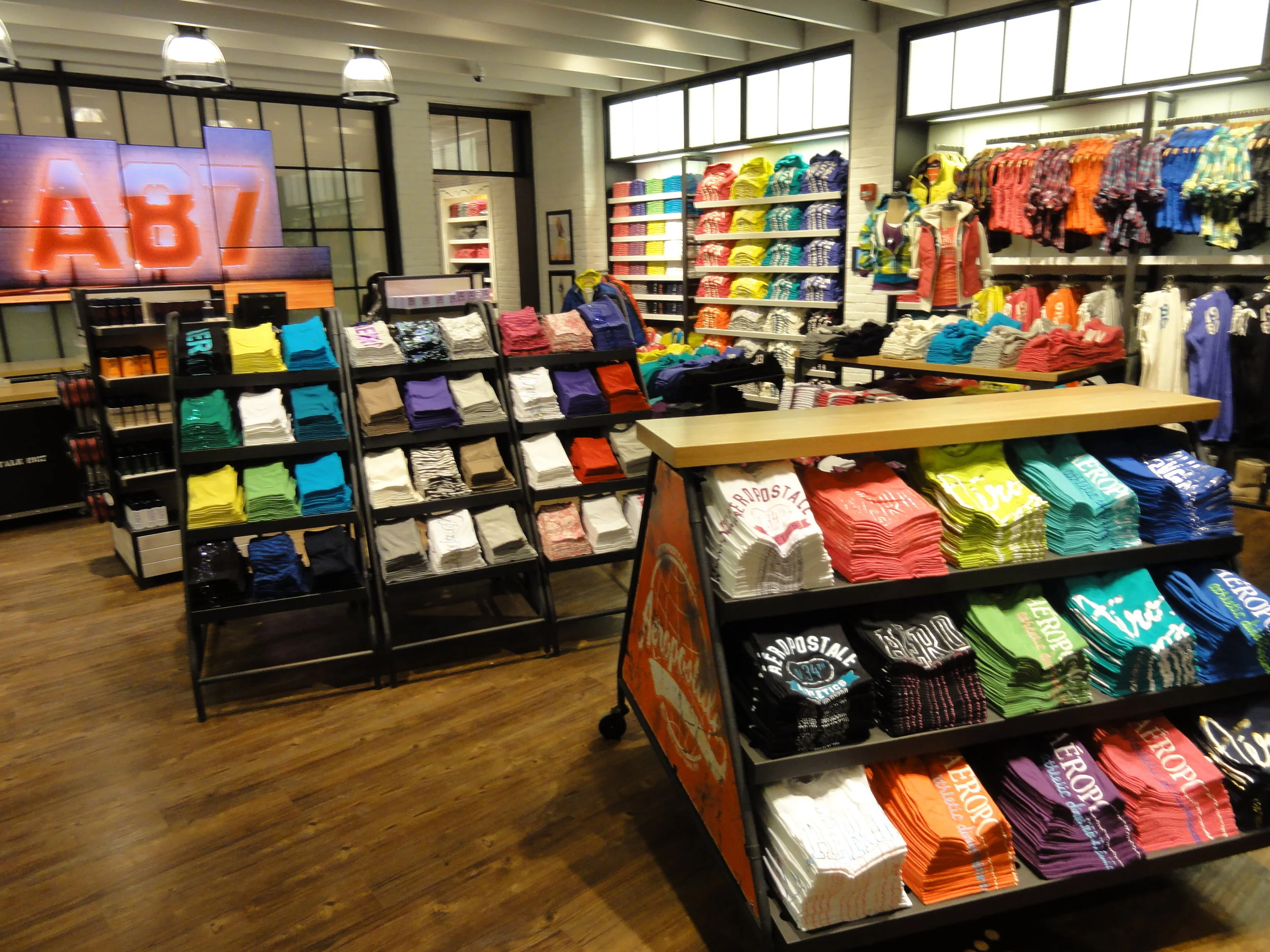Aeropostale New Store Design