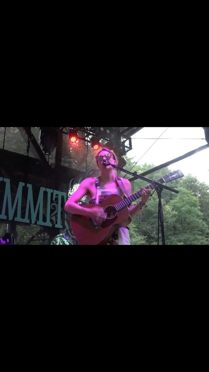 MUSIC — Lindsay Lou