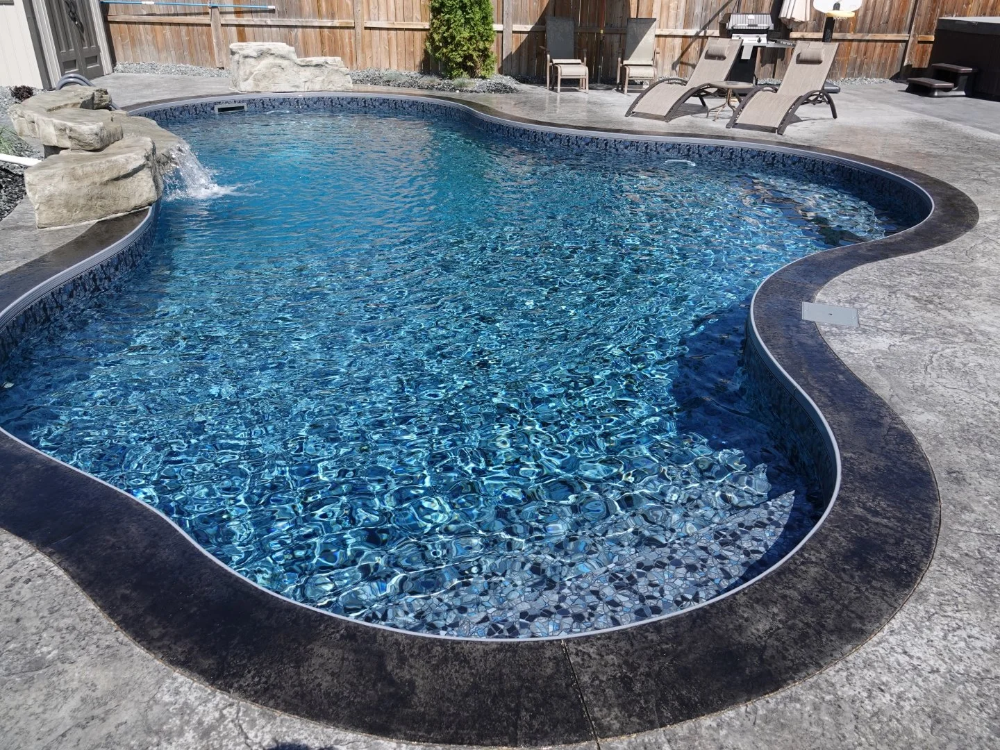 LINER PATTERNS — PRESTIGE Pools & Spas