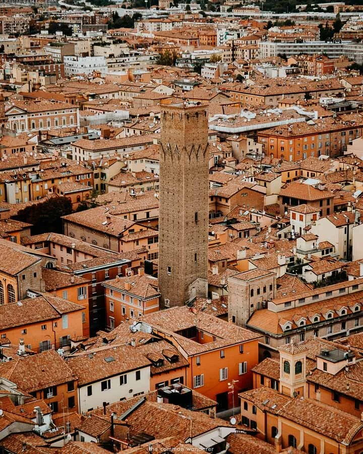 A Short Guide to Le Due Torri, Bologna's Iconic Twin Towers | The ...