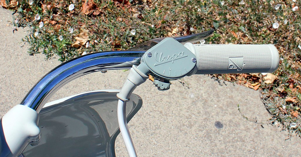 VESPA HANDLEBAR (C-119) — Bello Moto SF
