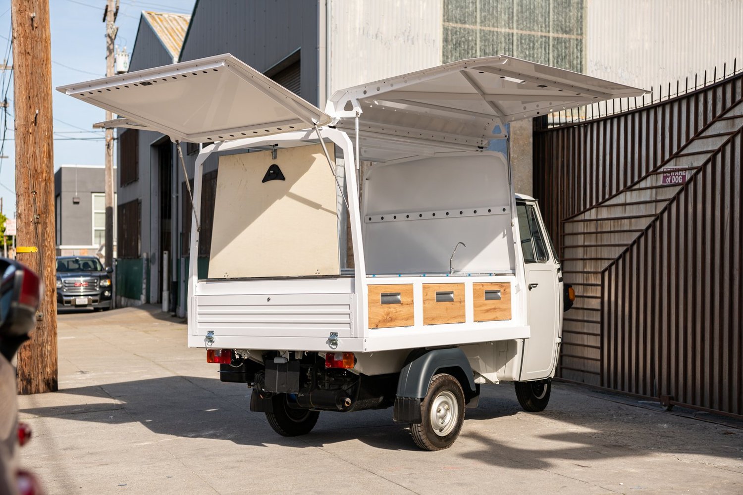 Bello Moto APE CLASSIC BOX — Bello Moto SF