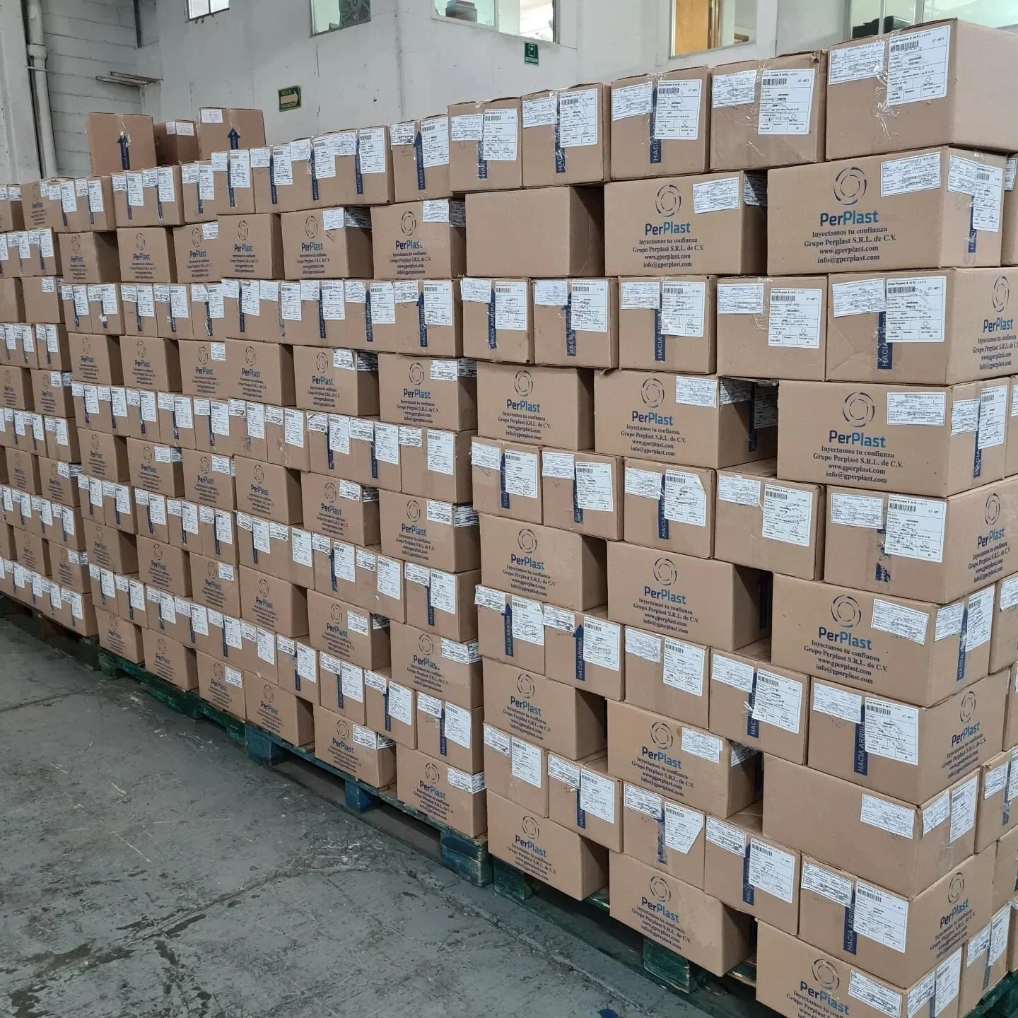 Moldes de inyección de plástico, ¿qué se necesita? — Grupo Perplast ...