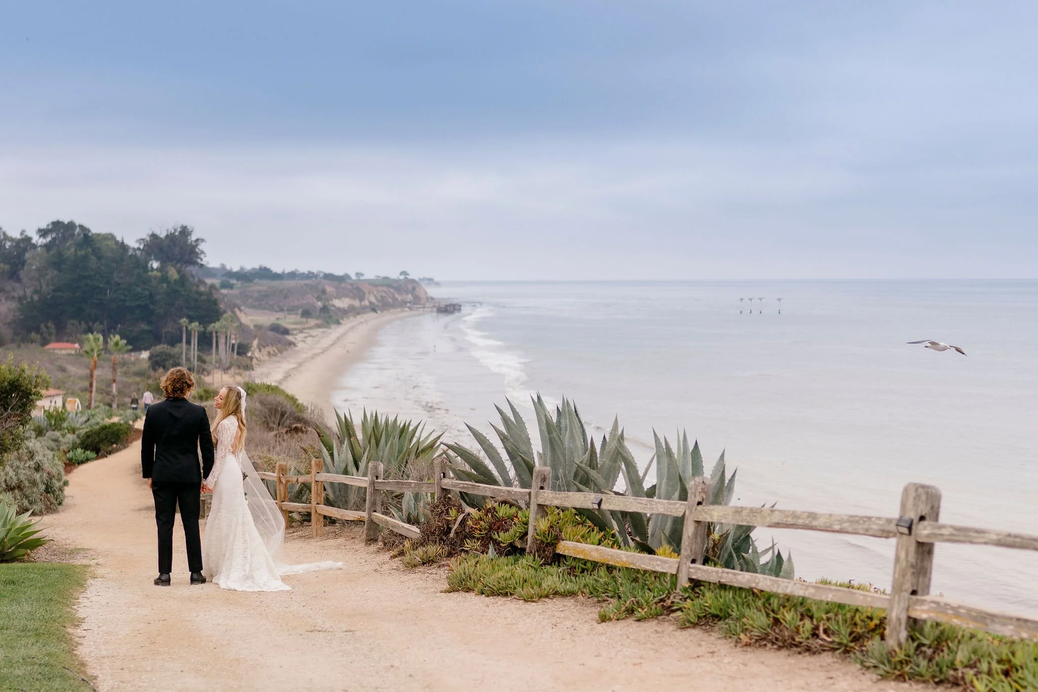 Skyler Shaye’s Picture-Perfect Santa Barbara Wedding Featured on People ...
