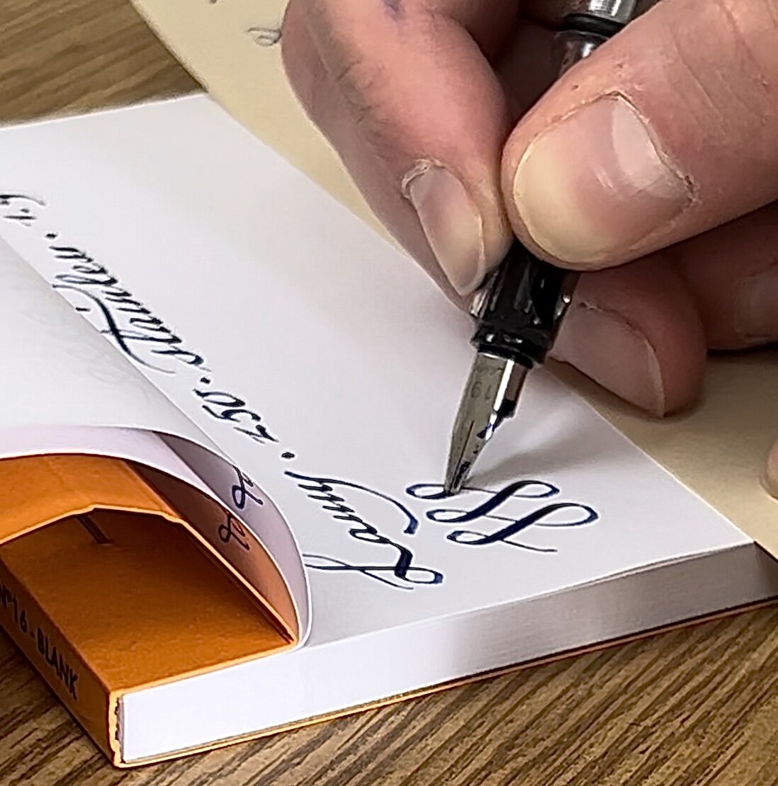 How to Choose the Right Fountain Pen Nib Size — Phidon Pens - Blog