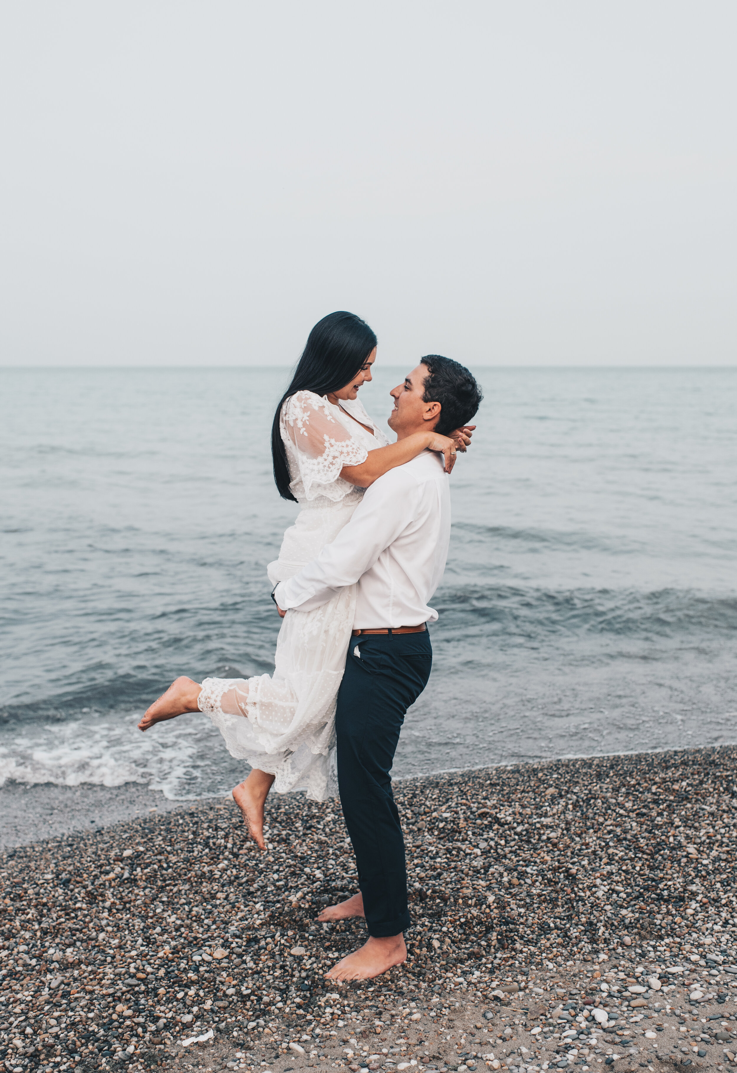 Romantic Beachside Engagement Photos // Lake Michigan // Nick & Lindsey ...