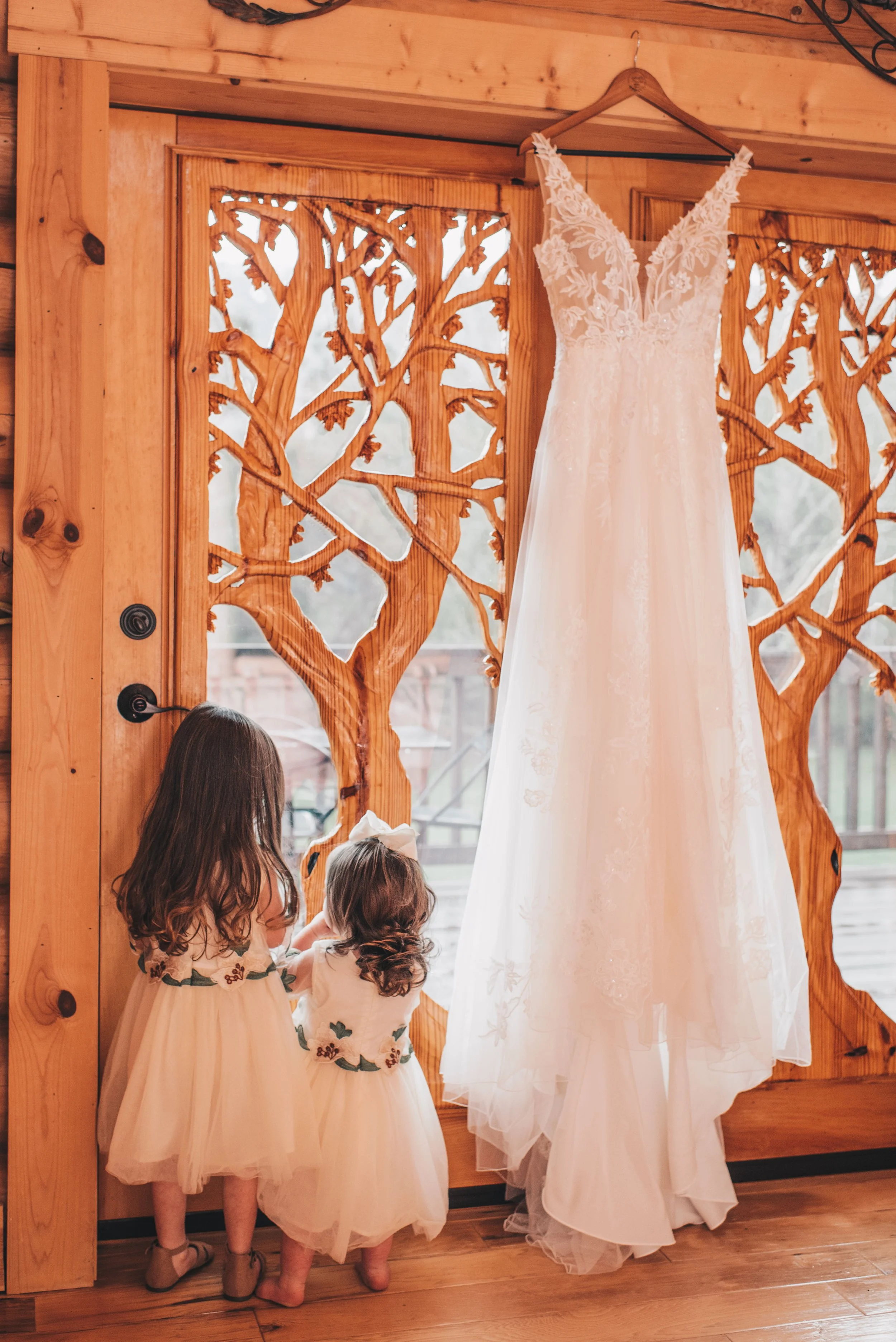 Hiwassee River Wedding // Delano, TN // Zach & Sam — Julia Maruyama ...