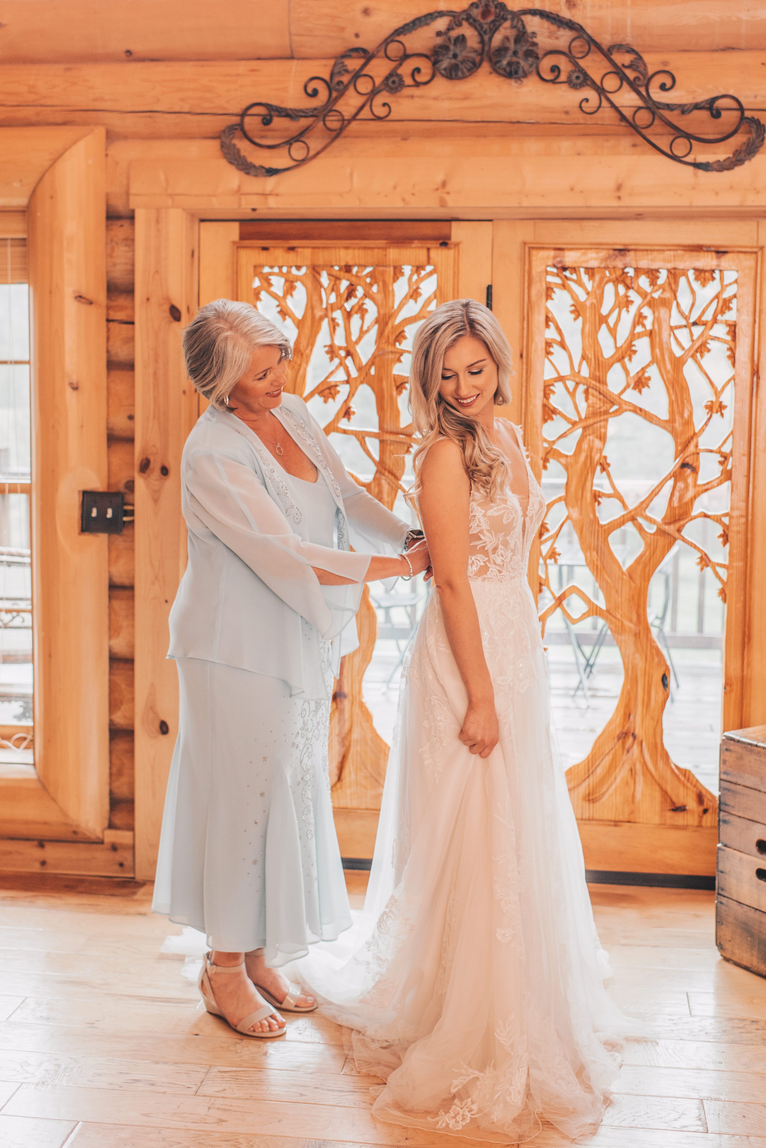 Hiwassee River Wedding // Delano, TN // Zach & Sam — Julia Maruyama ...