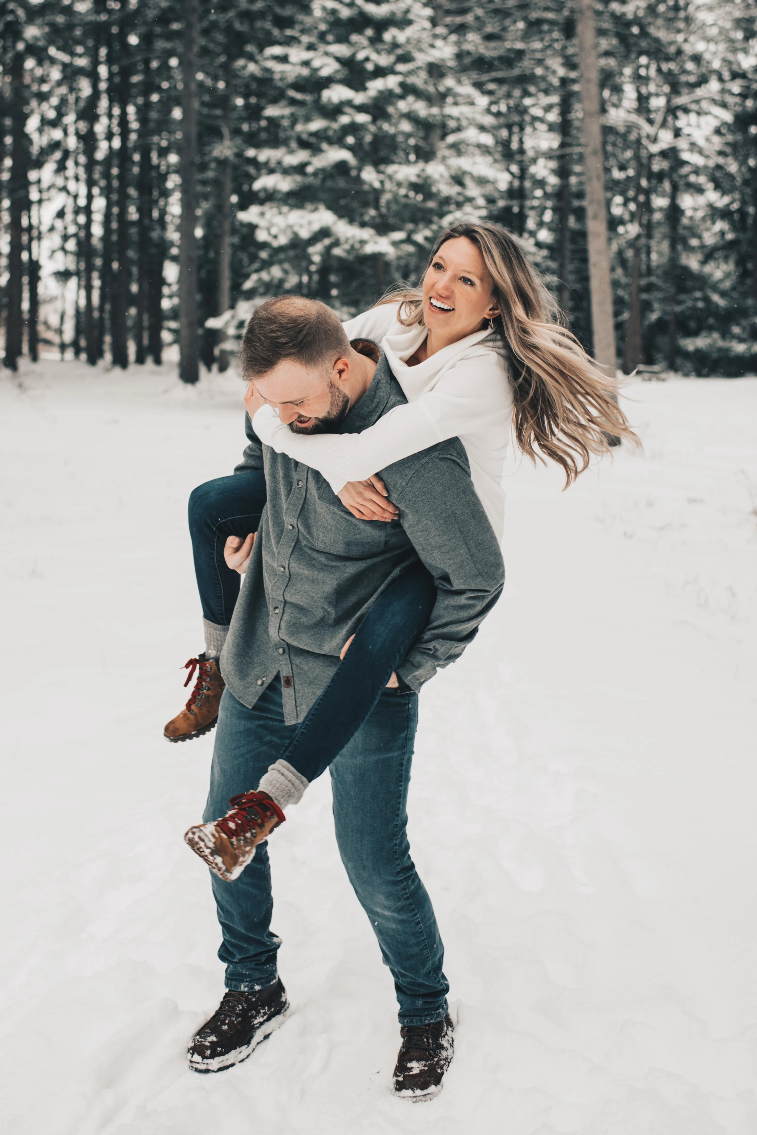 Winter Engagement Photos at the Morton Arboretum // Lisle, IL // Bryant ...
