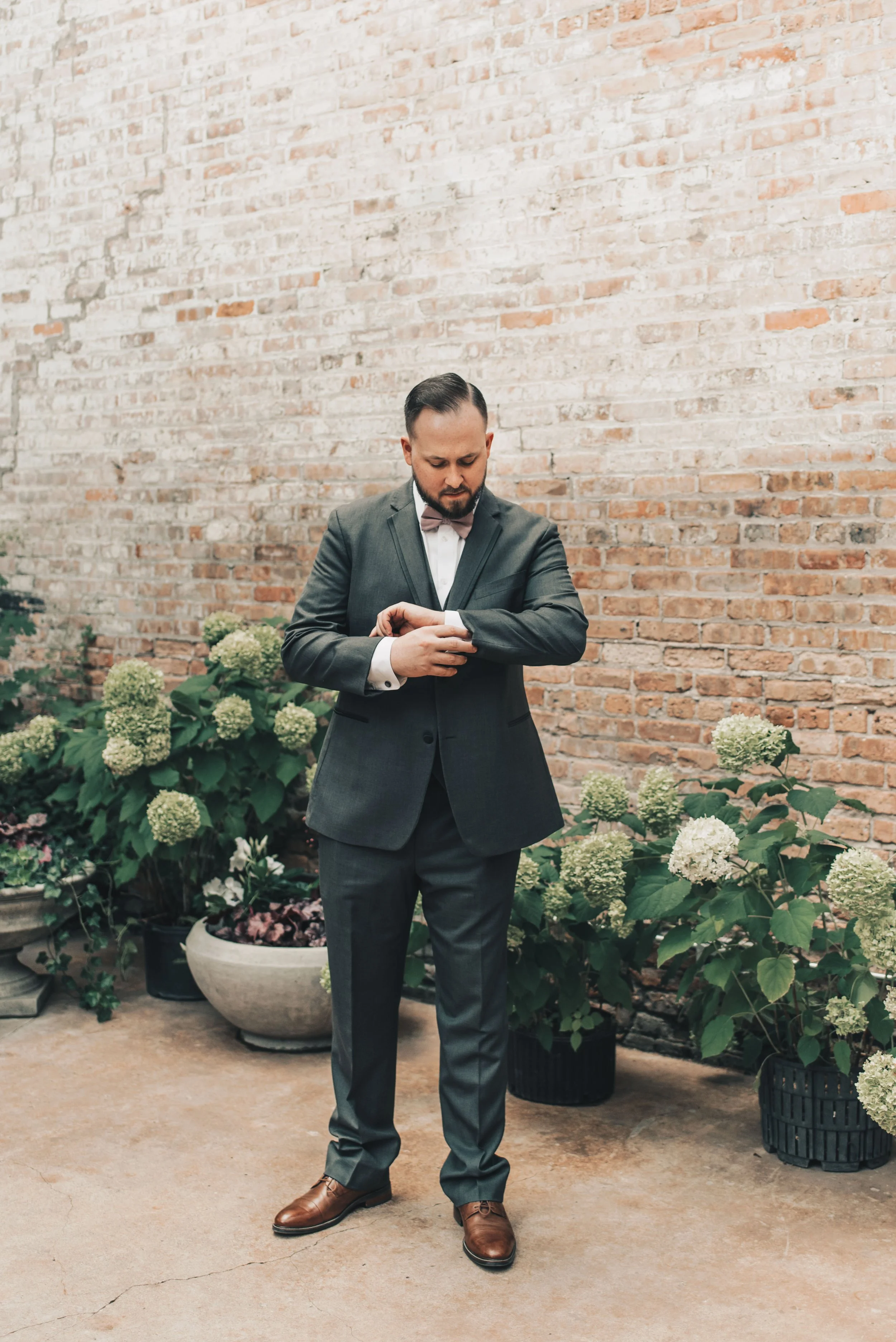 Blumen Gardens Wedding // Sycamore, IL // Sean & Sarah — Julia Maruyama ...