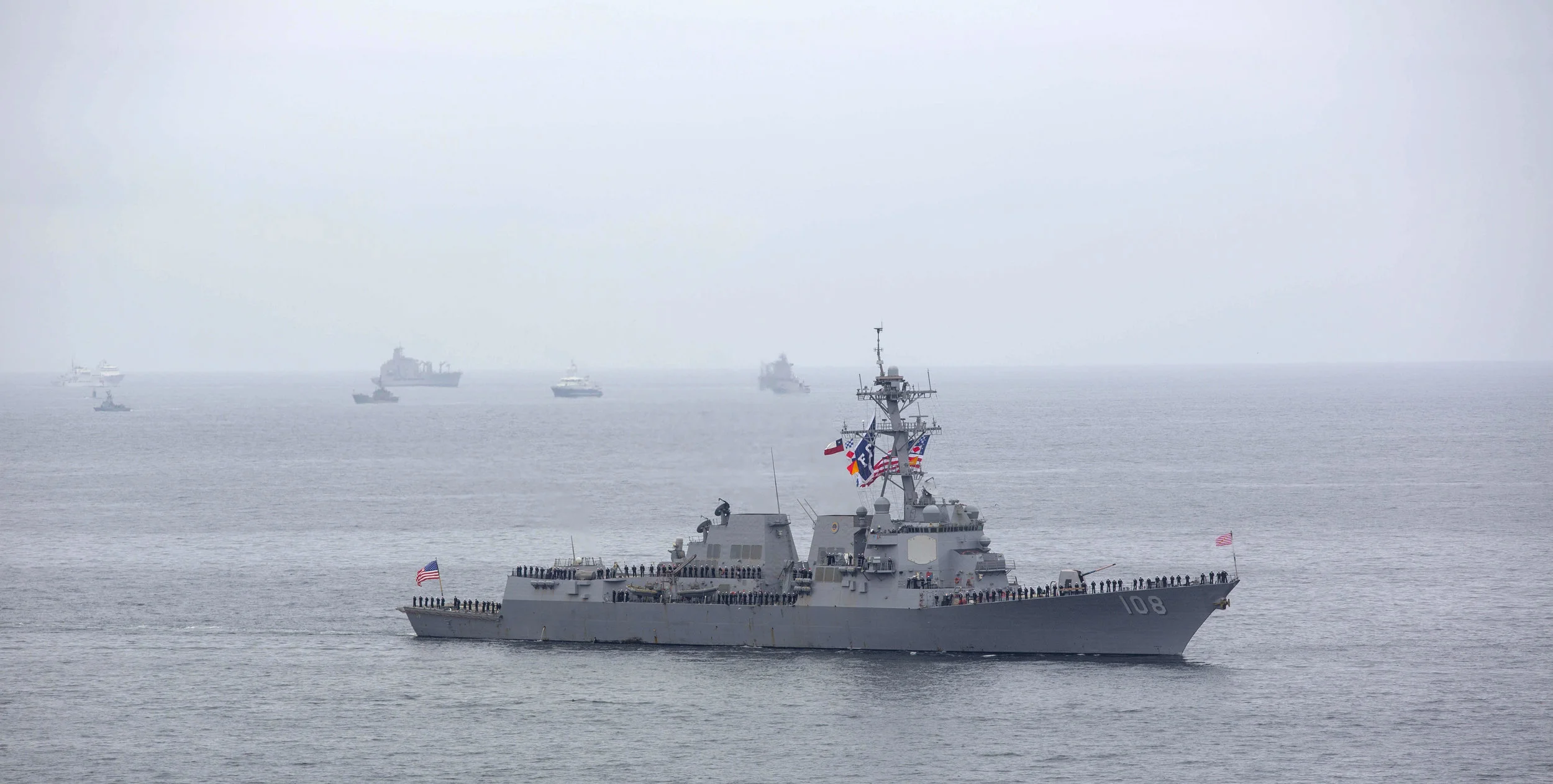 Navy Tests ‘Littoral Combat Group’ Concept That Pairs DDG, LPD in South ...