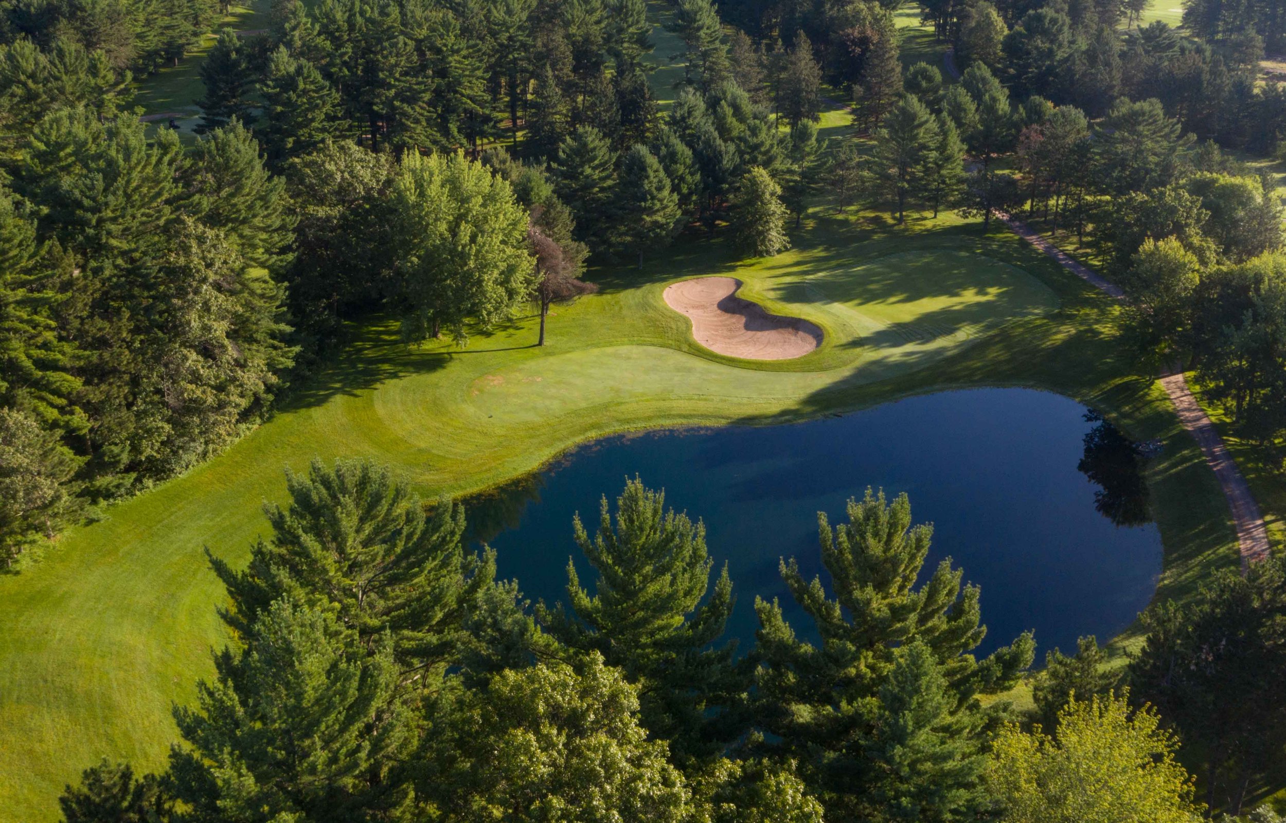 Golf Leagues — Bullseye Golf Club