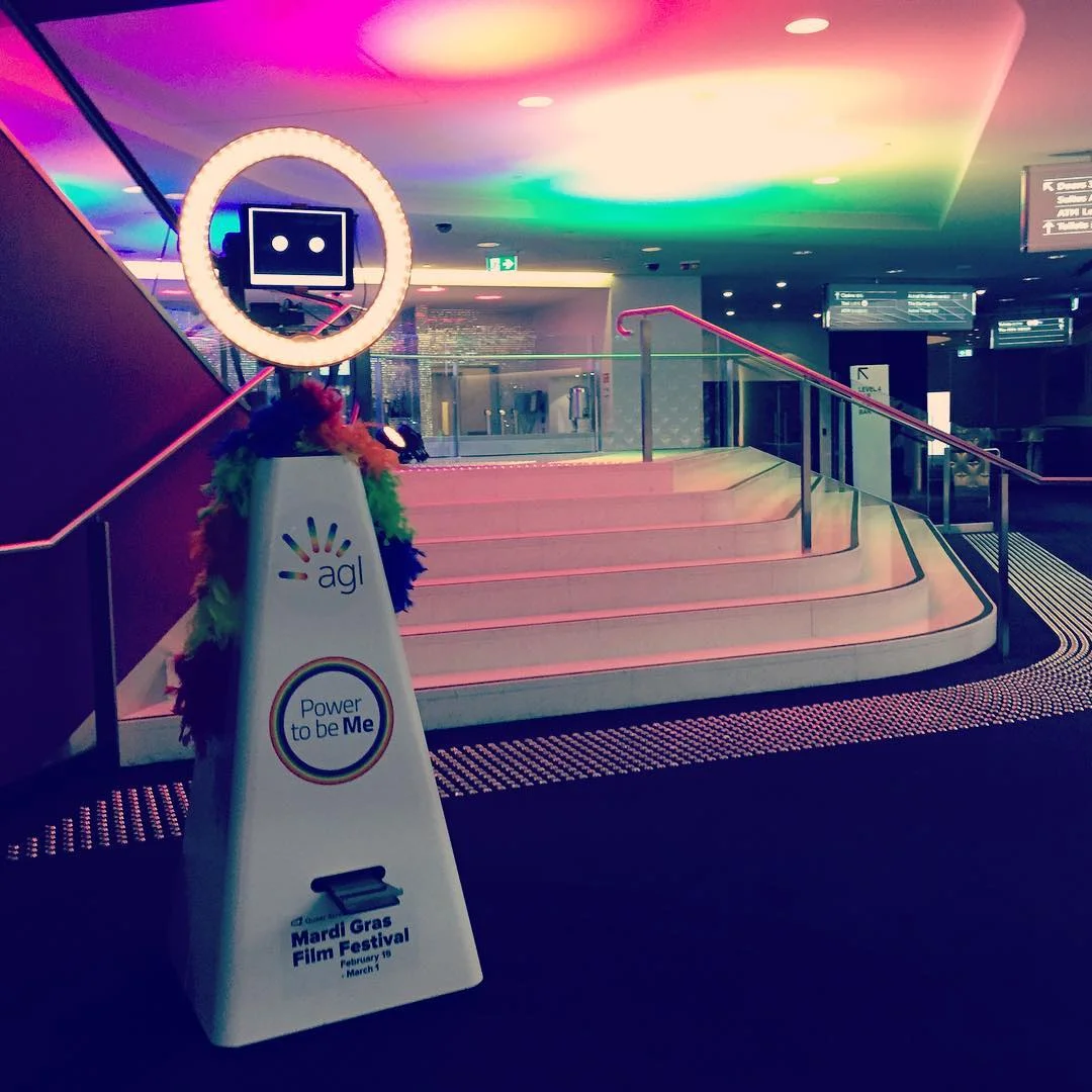 Selfiebot - The premium robotic photo booth