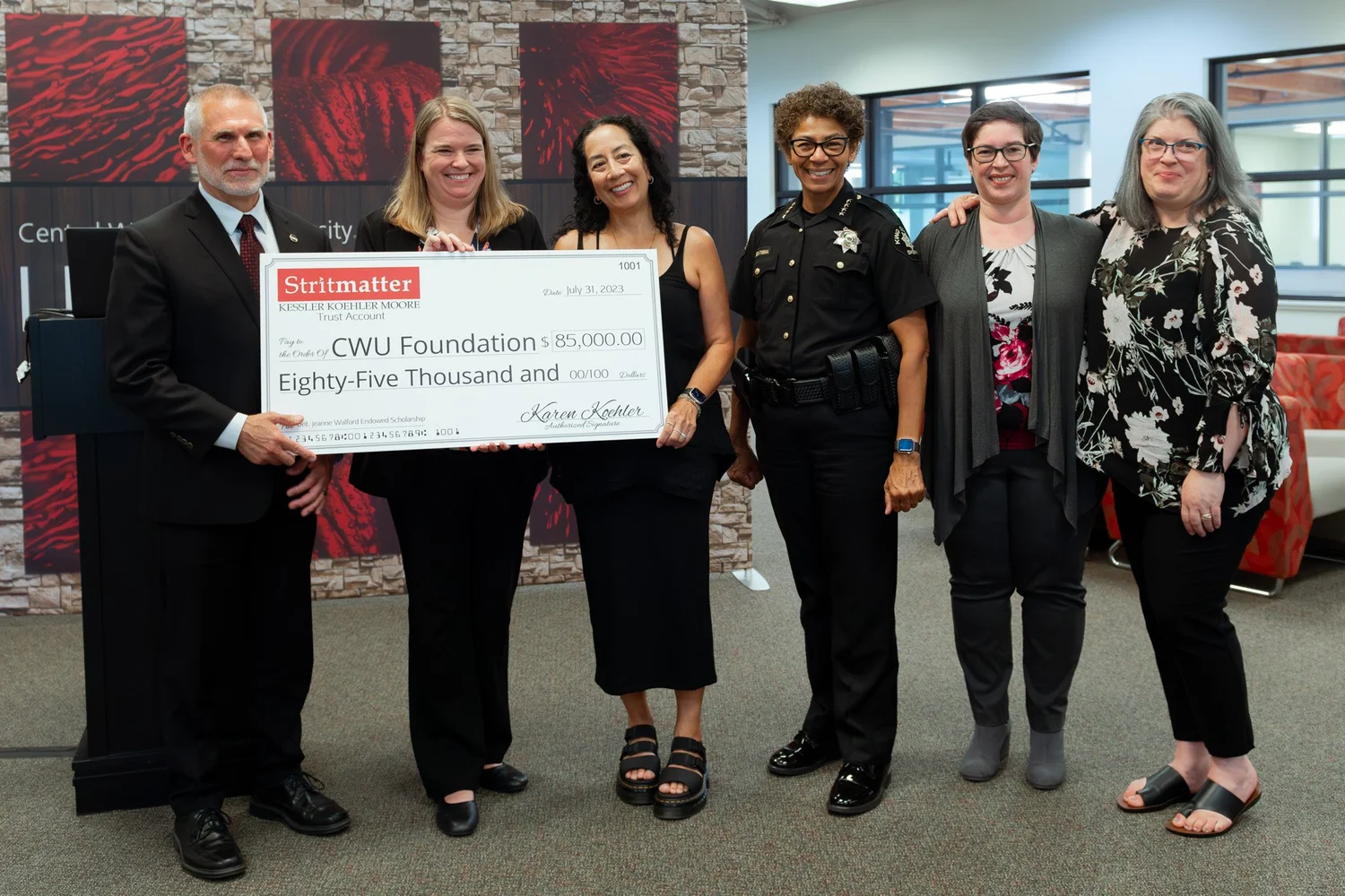 Victims of deadly crash award hero detective $85,000.00 scholarship for ...