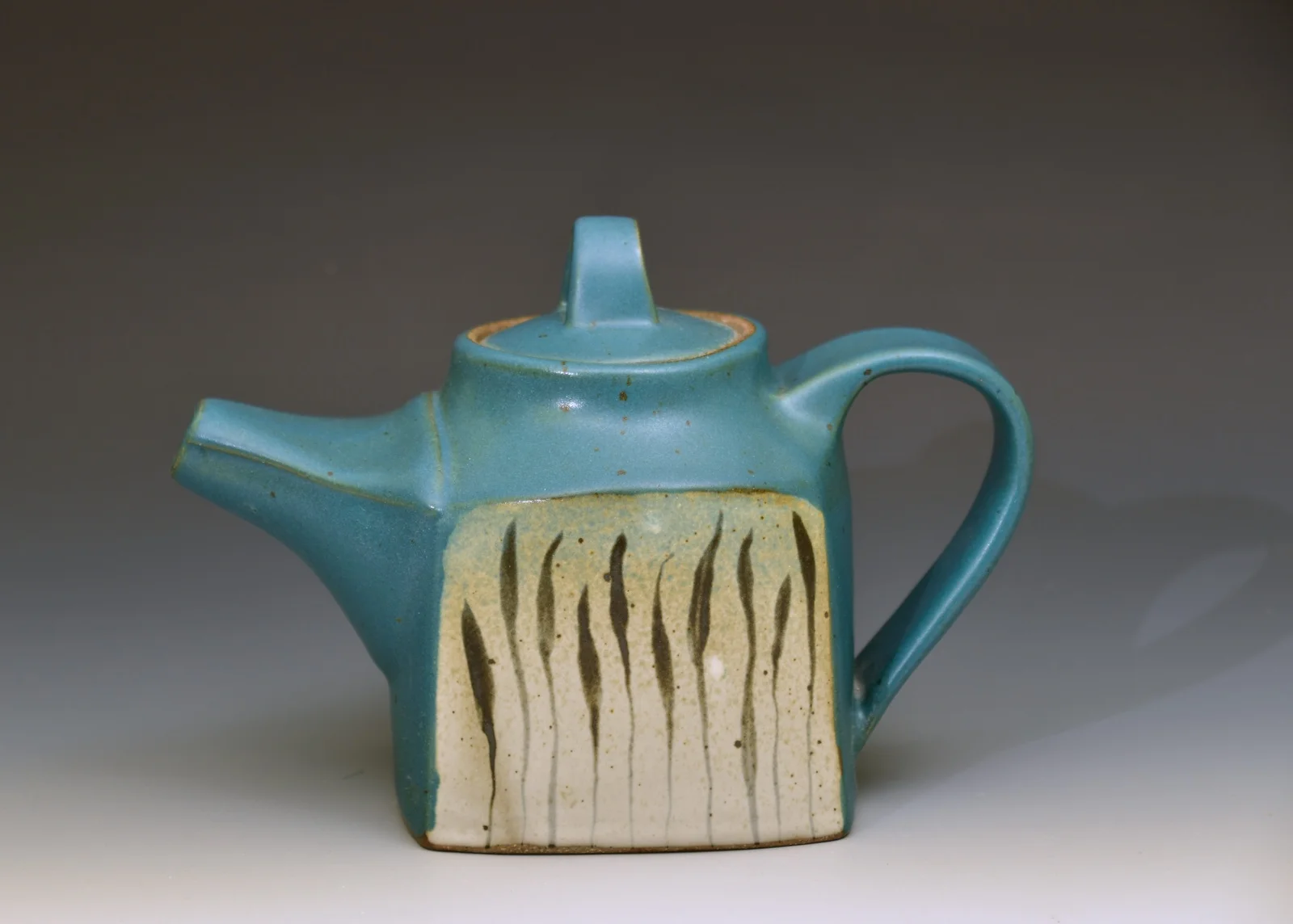 teapot — cErAmic ErA