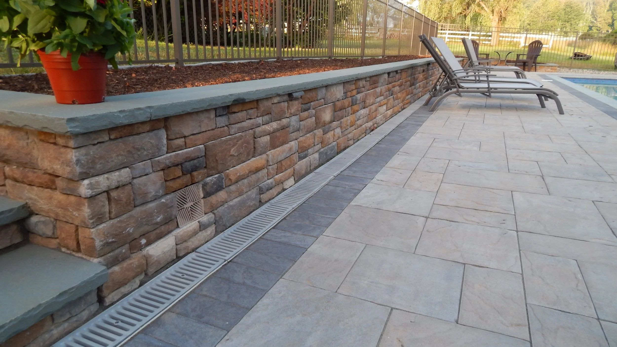 Segmental Retaining Walls — General Pavingstones LLC