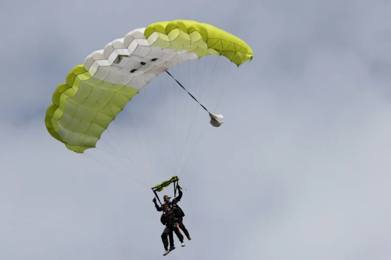 Tandem nærmest Oslo | Hoppe fallskjerm | Skydive Tønsberg — Skydive Tønsberg