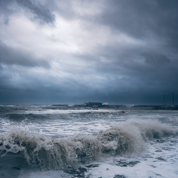 Stormy Sea at Lyme Regis 🌊 — Glyn Dewis