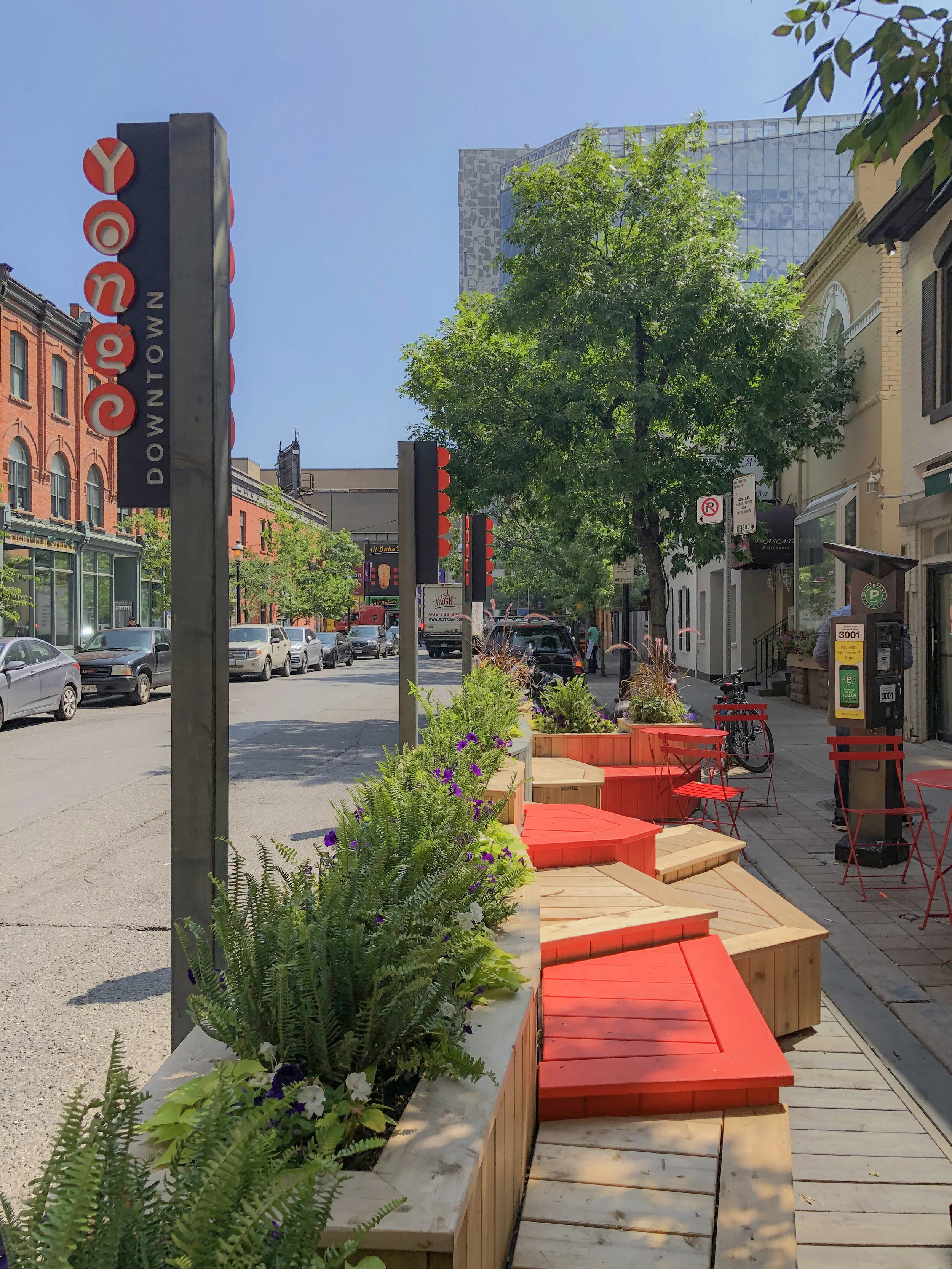 Downtown Yonge BIA Public Parklet — WeatherstonBruer Associates
