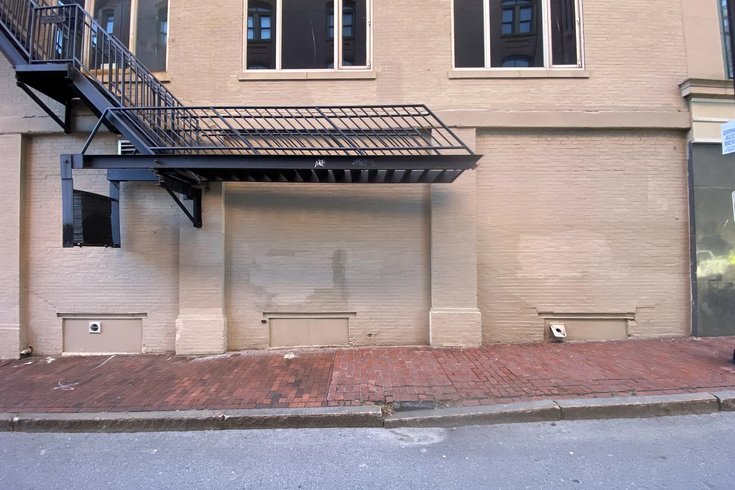 Portland Maine Mural Backdrop for Photo Ops - Public Art — Greetings ...