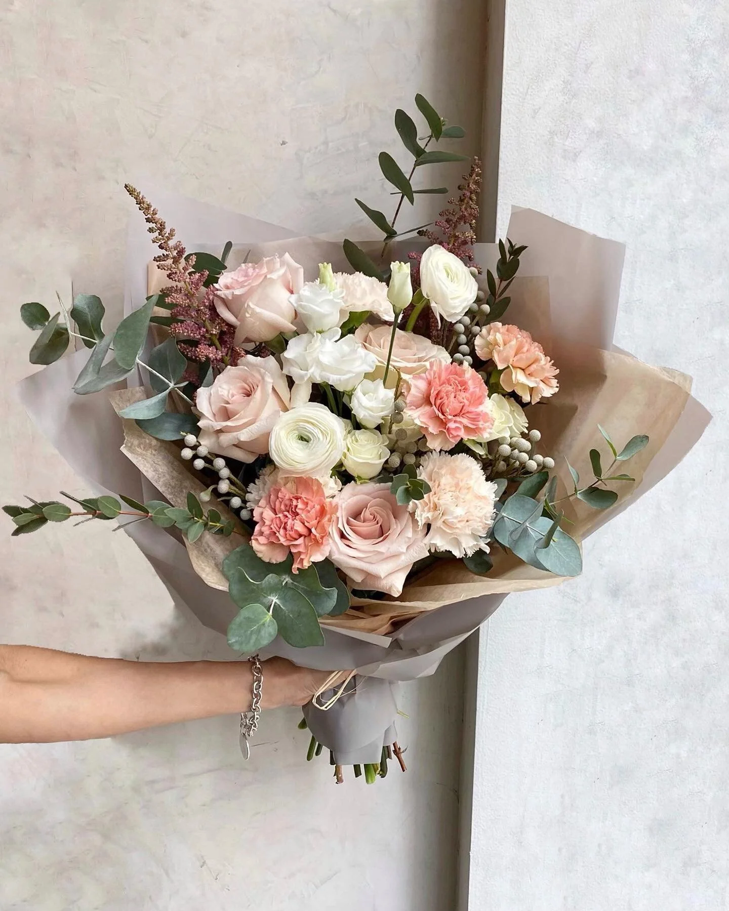 REMI Flower & Coffee | A shop for cut flowers, plants, and coffee. We ...