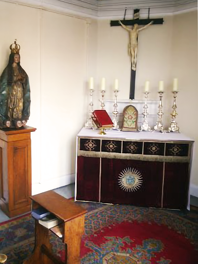 Church Linens — League of St. Martin